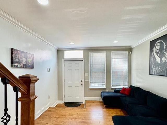 1019 W Fayette Street