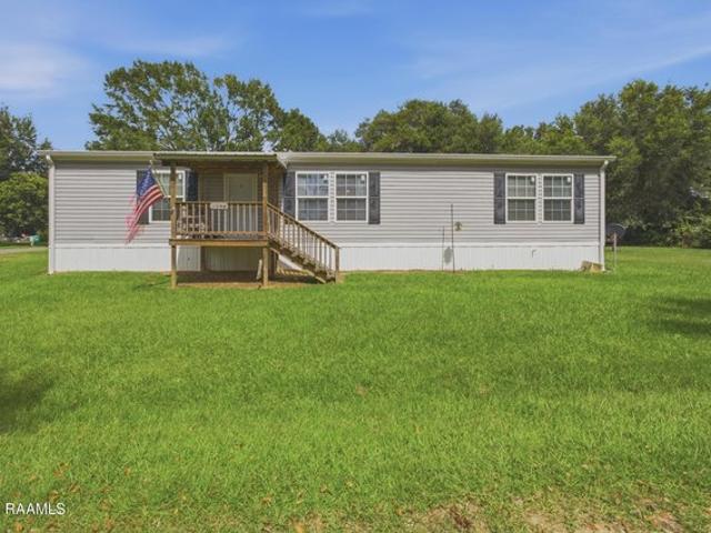 1019 2nd St, Pine Prairie, LA 70576