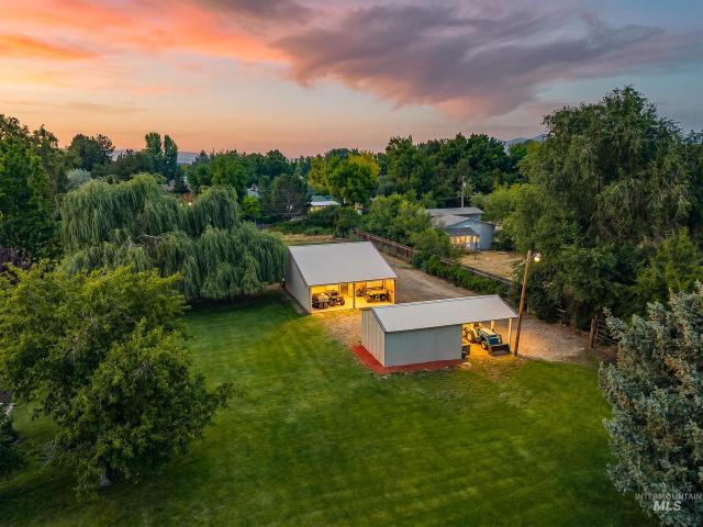 10100 W Saranac Dr