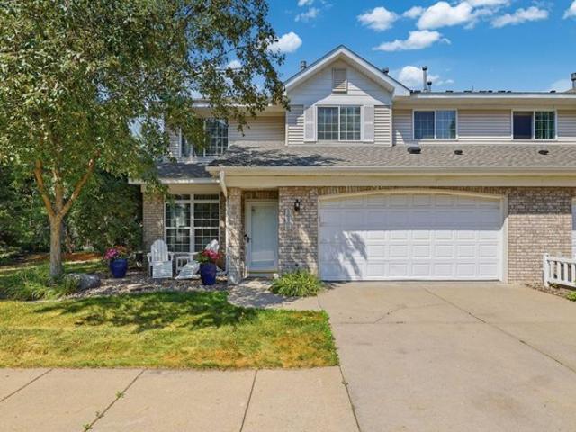 10100 Bridgehill Ter, Eden Prairie, MN 55347