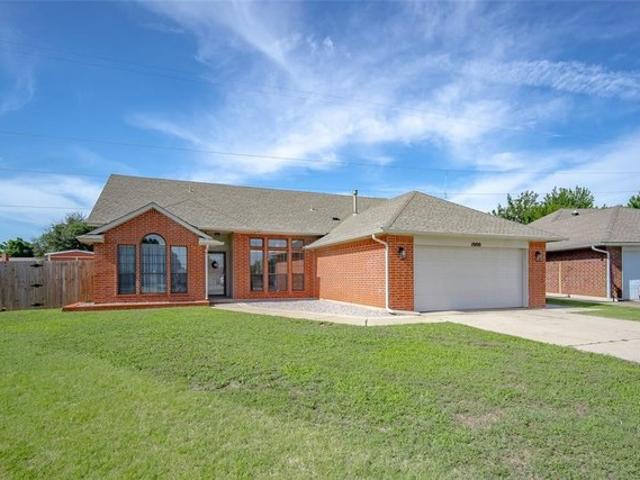 10100 Donna Ct, Oklahoma City, OK 73162
