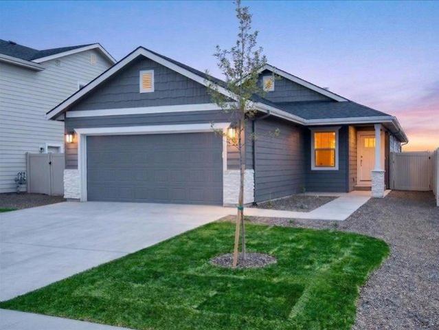 10100 Longtail Dr, Nampa, ID 83687
