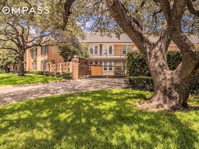 10100 Regal Park Ln 222, Dallas, TX