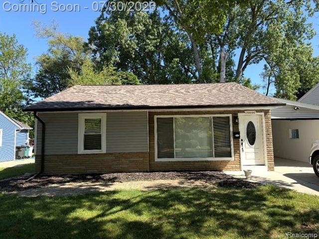 10100 Saratoga St, Oak Park, MI 48237