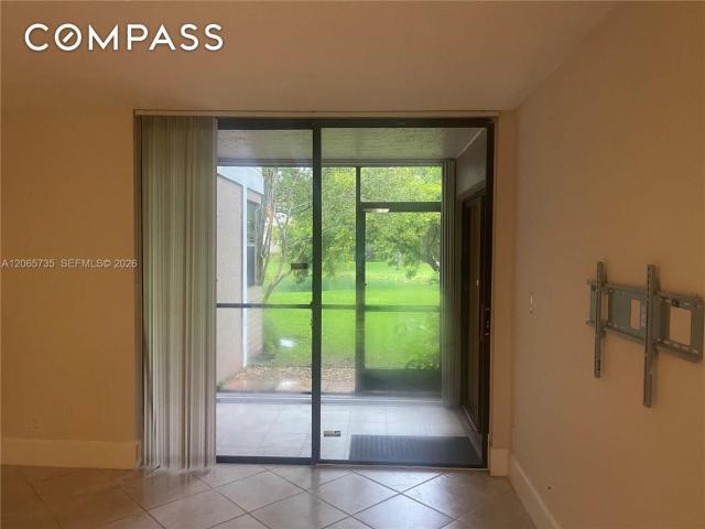 10101 W Sunrise Blvd 106, Plantation, FL