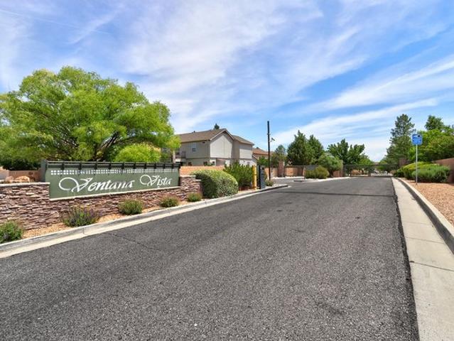 10101 Avenida Vista Sol NW, Albuquerque, NM 87114