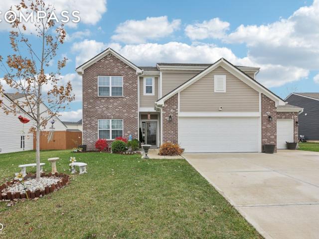 10101 Caprock Canyon Dr, Indianapolis, IN