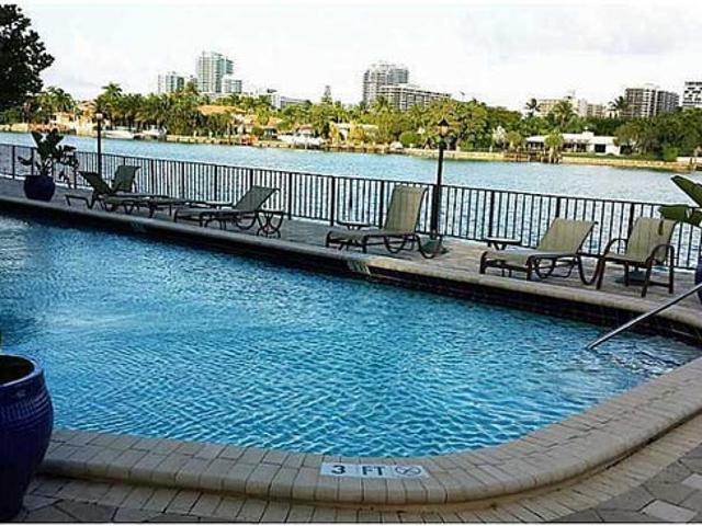 10101 E Bay Harbor Dr Apt 401, Bay Harbor Islands, FL 33154