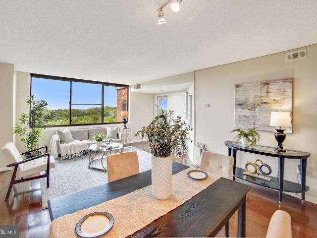 10101 Grosvenor Place # 1818