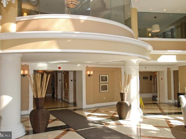 10101 Grosvenor Place # 1908