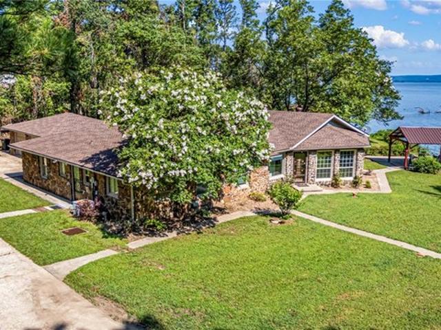 10101 Lakeshore Loop, Dardanelle, AR 72834