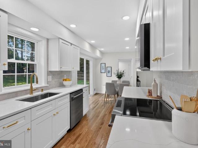 10101 Nadine Drive
