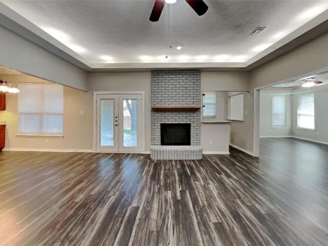 10101 Stoneleigh Drive