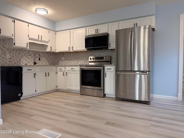 10107 McNeely Lake Dr