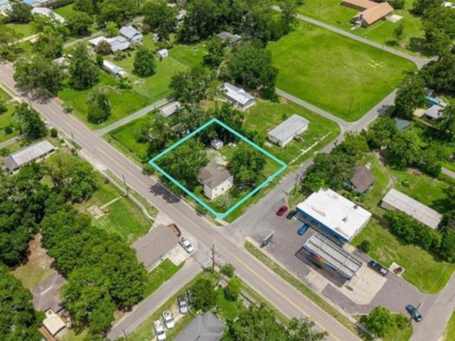 10107 S Division Ave, Hampton, FL 32044