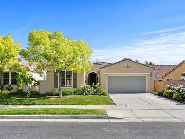 10105 Besancon Way, Bakersfield, CA 93306
