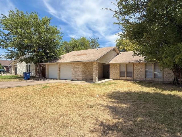10105 Oak Hollow Dr