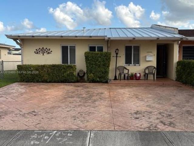 10106 SW 20th St, Miami, FL 33165