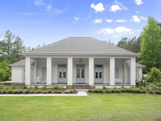 10108 Longleaf Ln, Saint Francisville, LA 70775