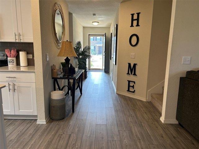 10109 Wyseby Rd, Fort Worth, TX 76036