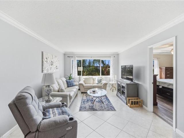 1010 Manatee Rd, Unit B304, Naples, FL 34114 | MLS #226006