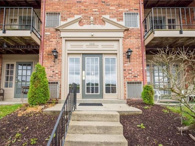 1010 Margarite Dr Apt G, Pittsburgh, PA 15216