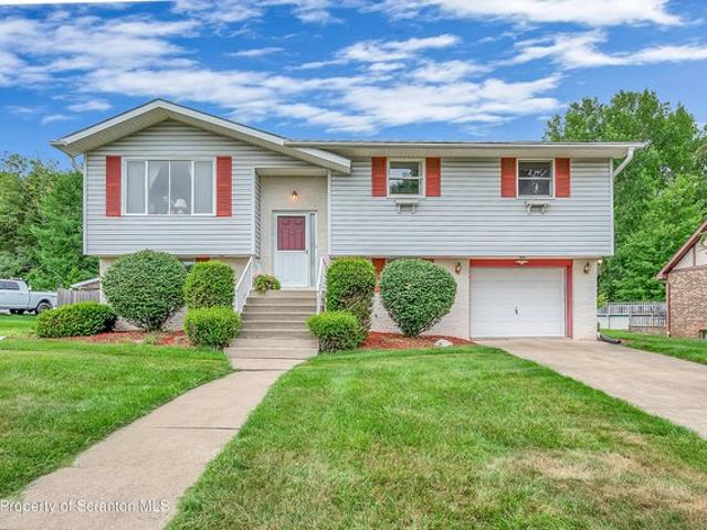 1010 Martarano Dr, Olyphant, PA 18447