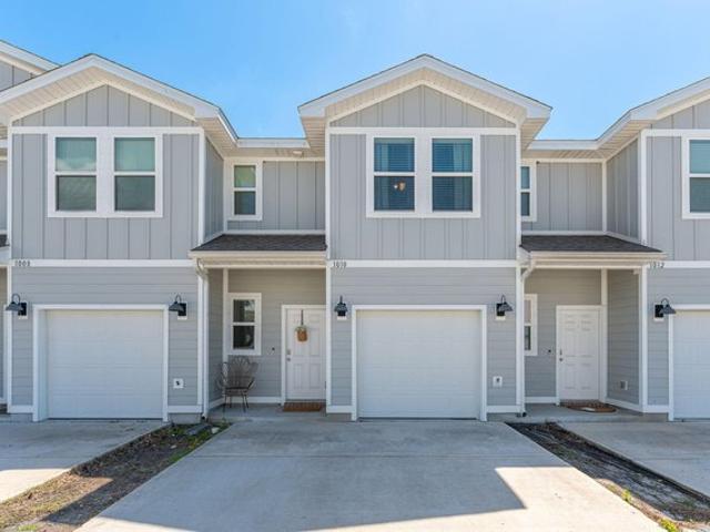 1010 McLaren Cir, Fort Walton Beach, FL 32547