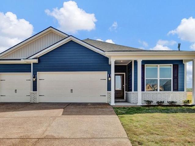 1010 Mewborn Farm Dr, Oakland, TN 38060
