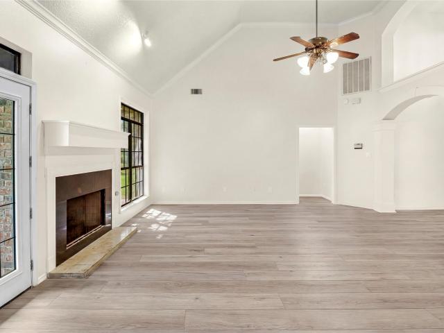 1010 Mockingbird Lane