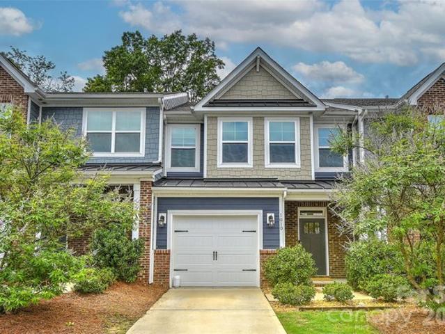1010 Moffatt Ln, Matthews, NC 28105