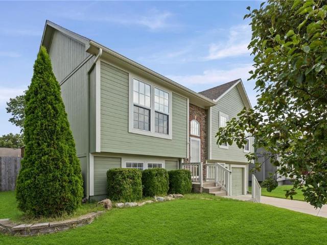 1010 NW Scenic Drive