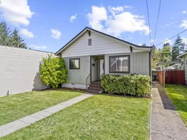 1010 N 2nd St, Kelso, WA 98626 MLS 706358048