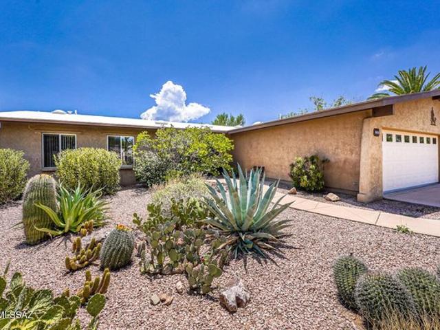 1010 N Placita Yoas, Green Valley, AZ 85614