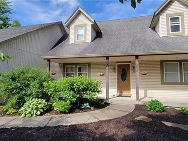 1010 N Prairie Ln, Raymore, MO 64083
