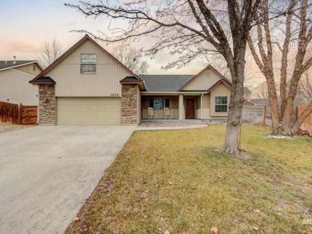 1010 N Rodeo St, Parma, ID 83660