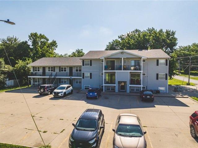 1010 N Walnut St, Maryville, MO 64468