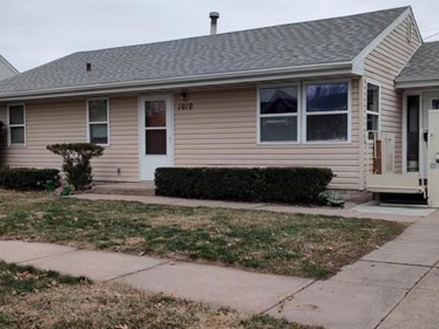 1010 N Webster Ave, Hastings, NE 68901