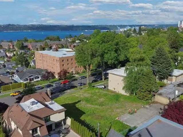 1010 N Yakima Avenue, Tacoma, WA 98403 MLS# 2242291