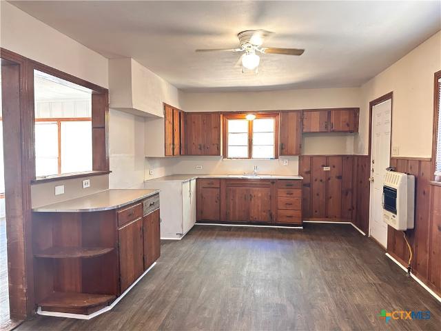 1010 Academy St, San Marcos, TX 78666 | MLS #611563 | Compass