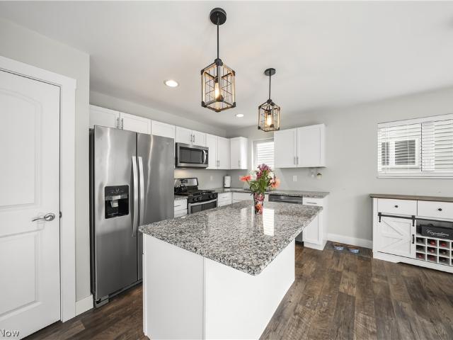 1010 Ashwood Lane