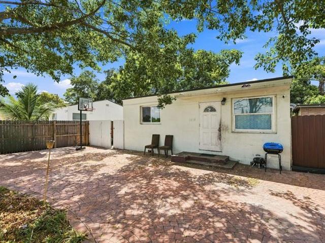 1010 Burlington St, Opa Locka, FL 33054