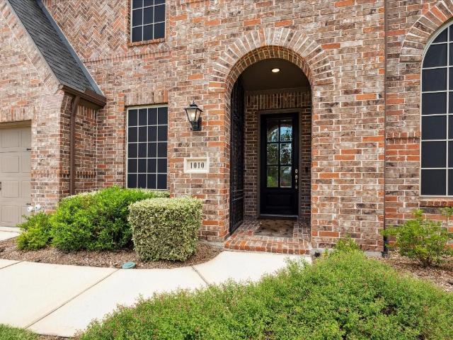 1010 Bat Hawk Ct, Conroe, TX 77385 | MLS #15087 | Compass