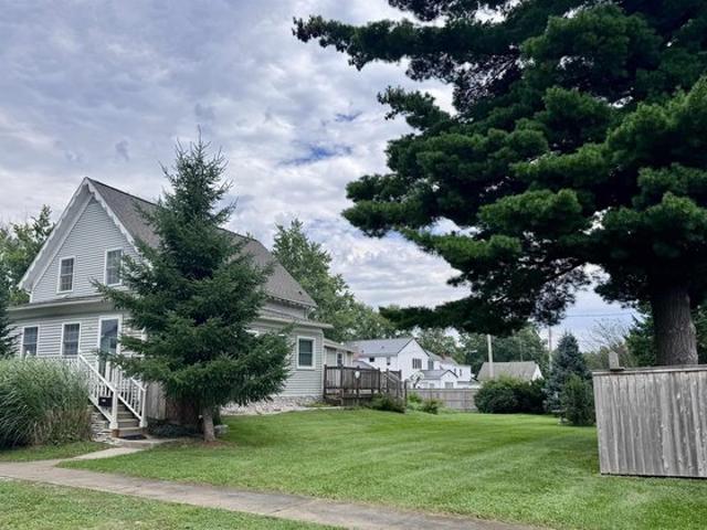 1010 Belmont St, Plymouth, IN 46563