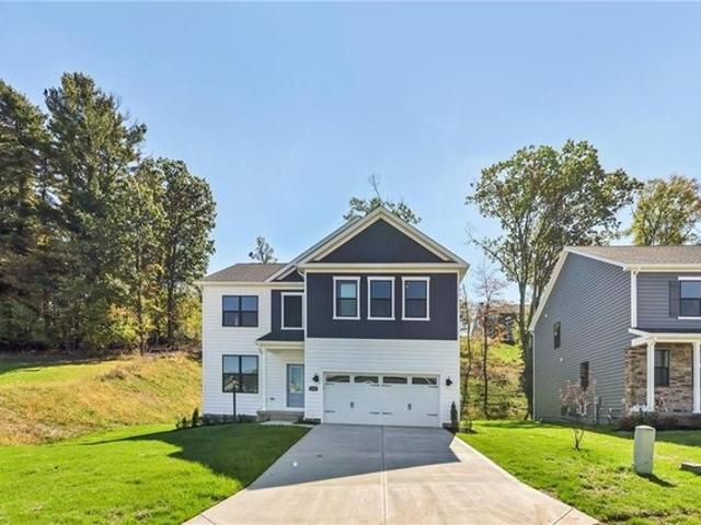 1010 Blueberry Dr, Indianola, PA 15051