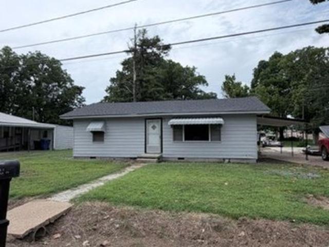 1010 College St, Marvell, AR 72366