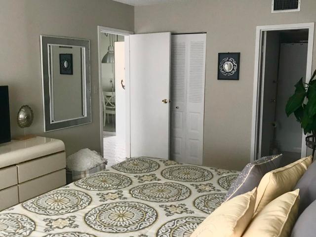 1010 Country Club Dr, Unit 206, Margate, FL 33063 | MLS #B26009