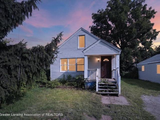 1010 Dunlap St, Lansing, MI 48910