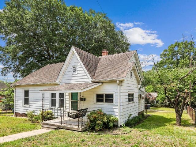 1010 Desoto Avenue