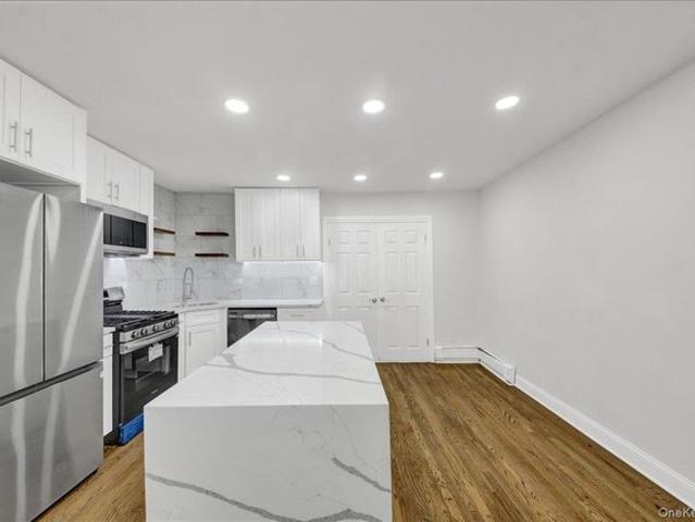 1010 E 230th St, Bronx, NY 10466